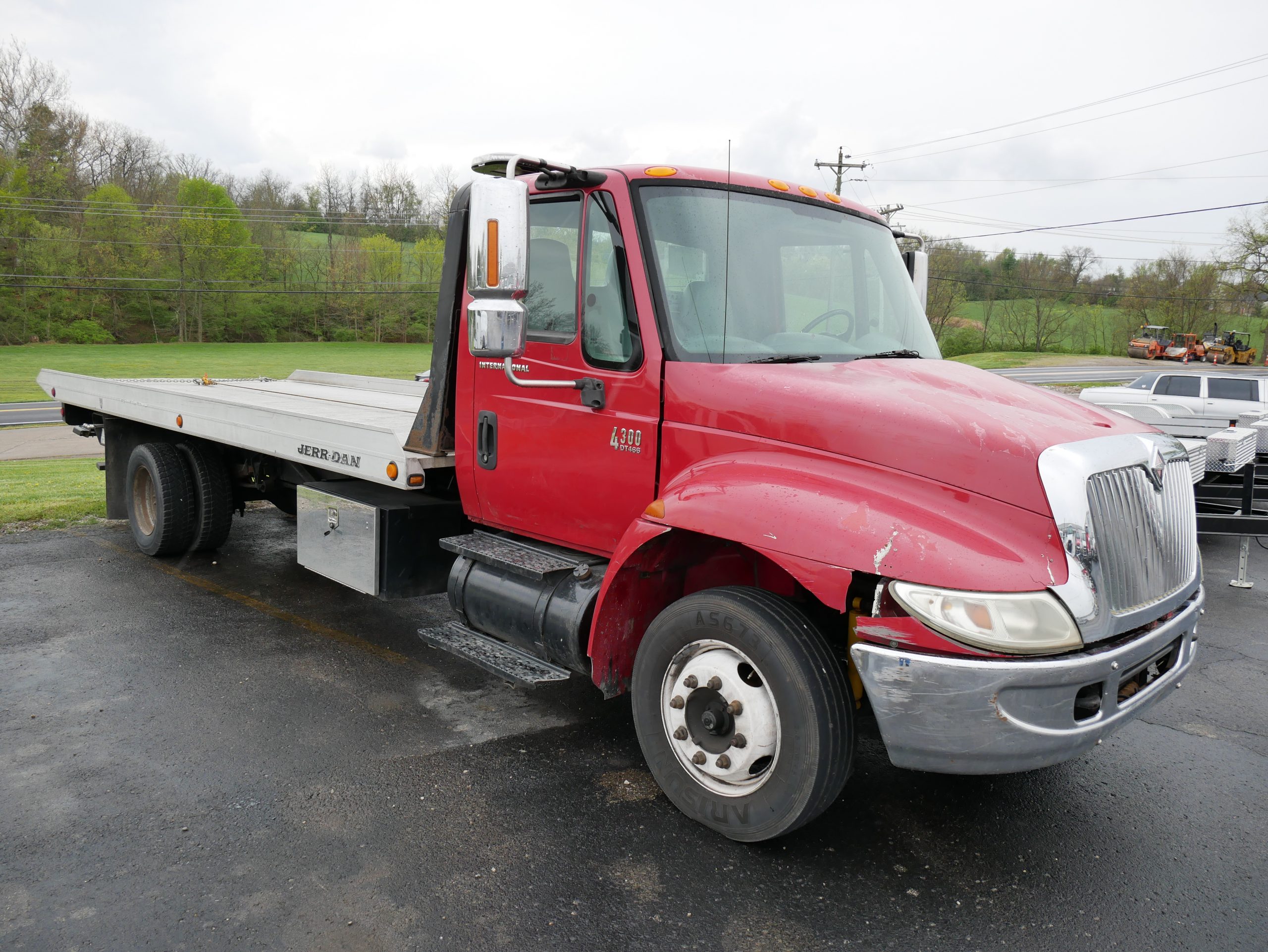 2006 International 4300 » XES Motors